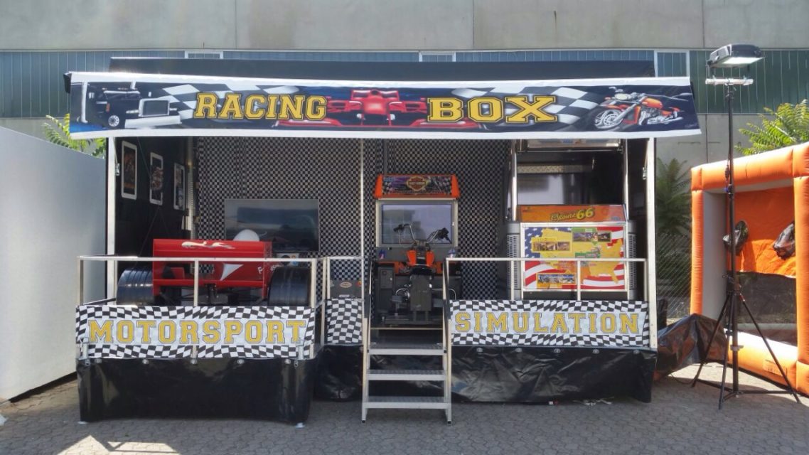 Rennsimulator Racing Box Vermietung – ERTL Karussell-Land