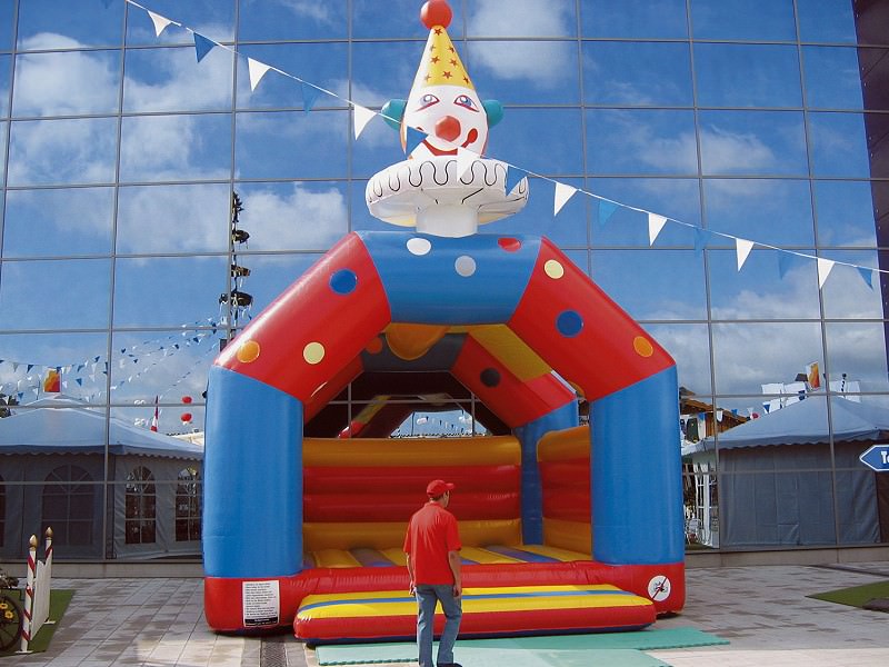 Hüpfburg Clown – ERTL Karussell-Land